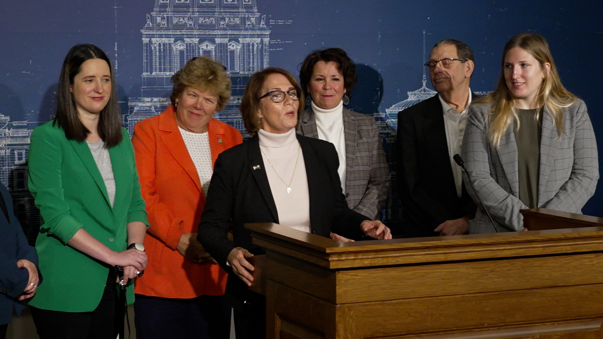 Democrats take control of the Minnesota Legislature