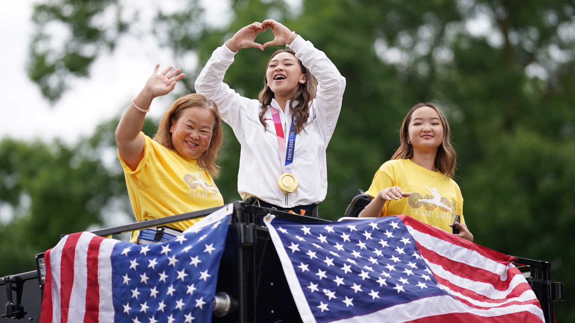 St. Paul parade honors Suni Lee's historic gold-medal win